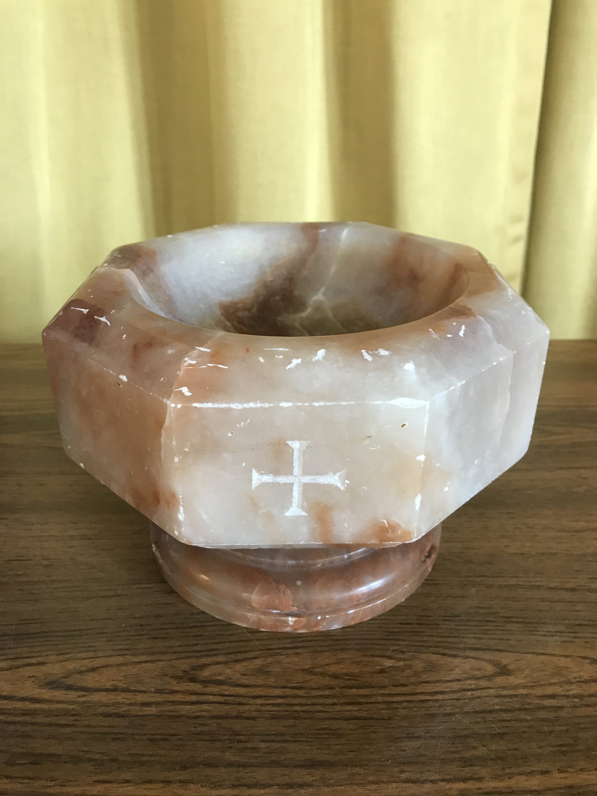 A gallery of Methodist baptismal fonts | New contributions | My ...